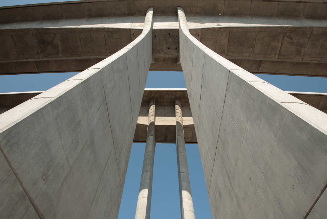 Concrete Versus Reinforced Concrete: What’s the Difference? - Barnsco, Inc